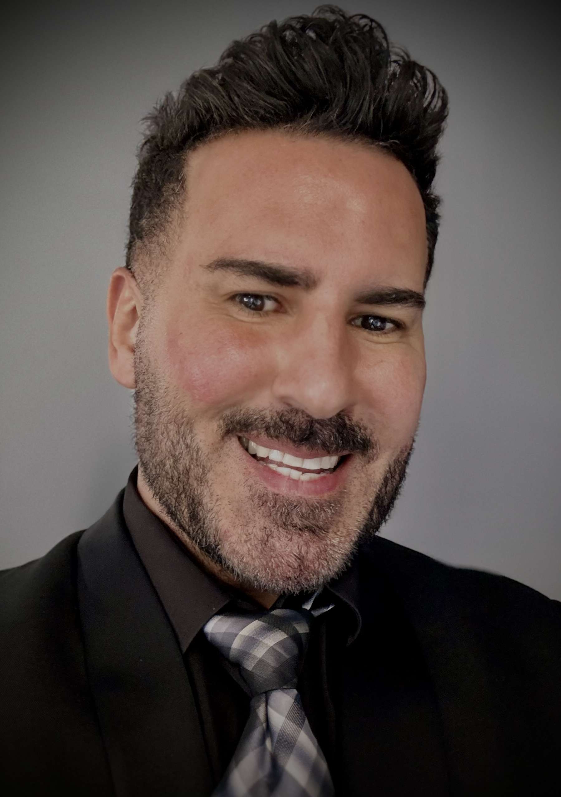 Bravo Barber Spa – Rochester's Old School Barber